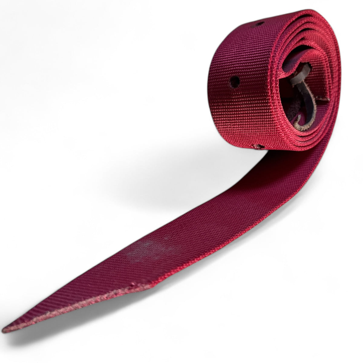 Red Nylon Latigo – Kootenay Tack